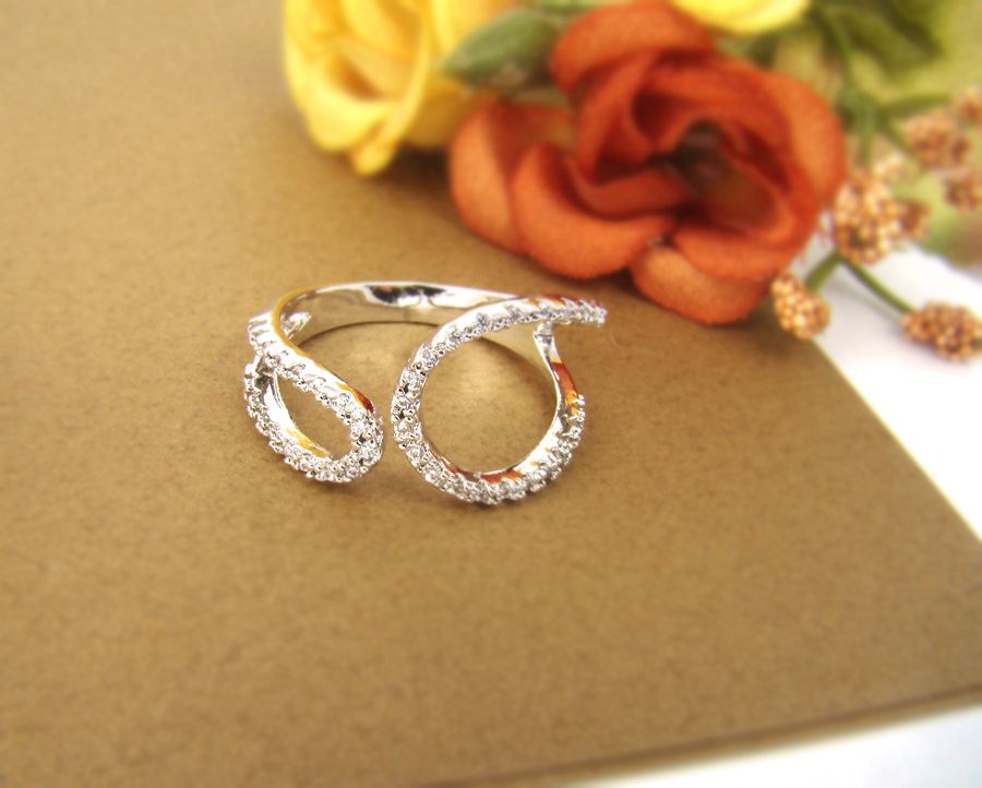 Women's Teen's Ring Jewelry White Silver Unbalanced Oval Line Crystal ...